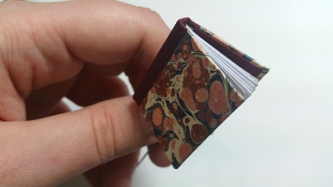 Miniature books – Lapel pins – Arielle's Bindery