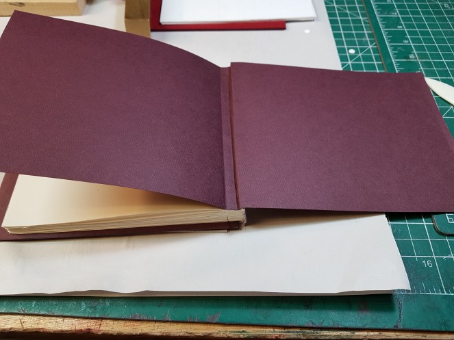 Album Pages & Structures – Course – Arielle's Bindery