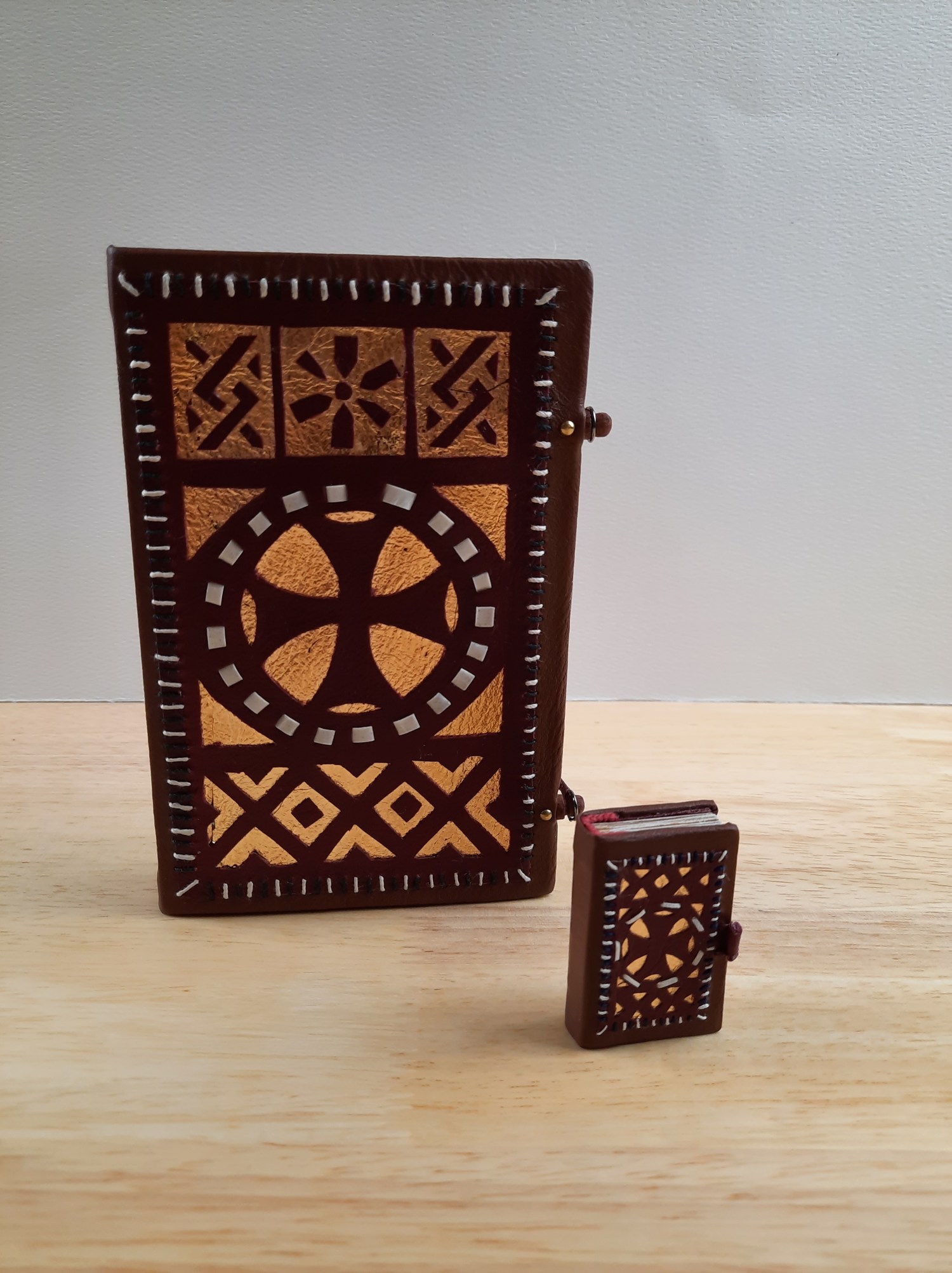 Historical Bindings Project: Late Coptic Codice – Arielle's Bindery