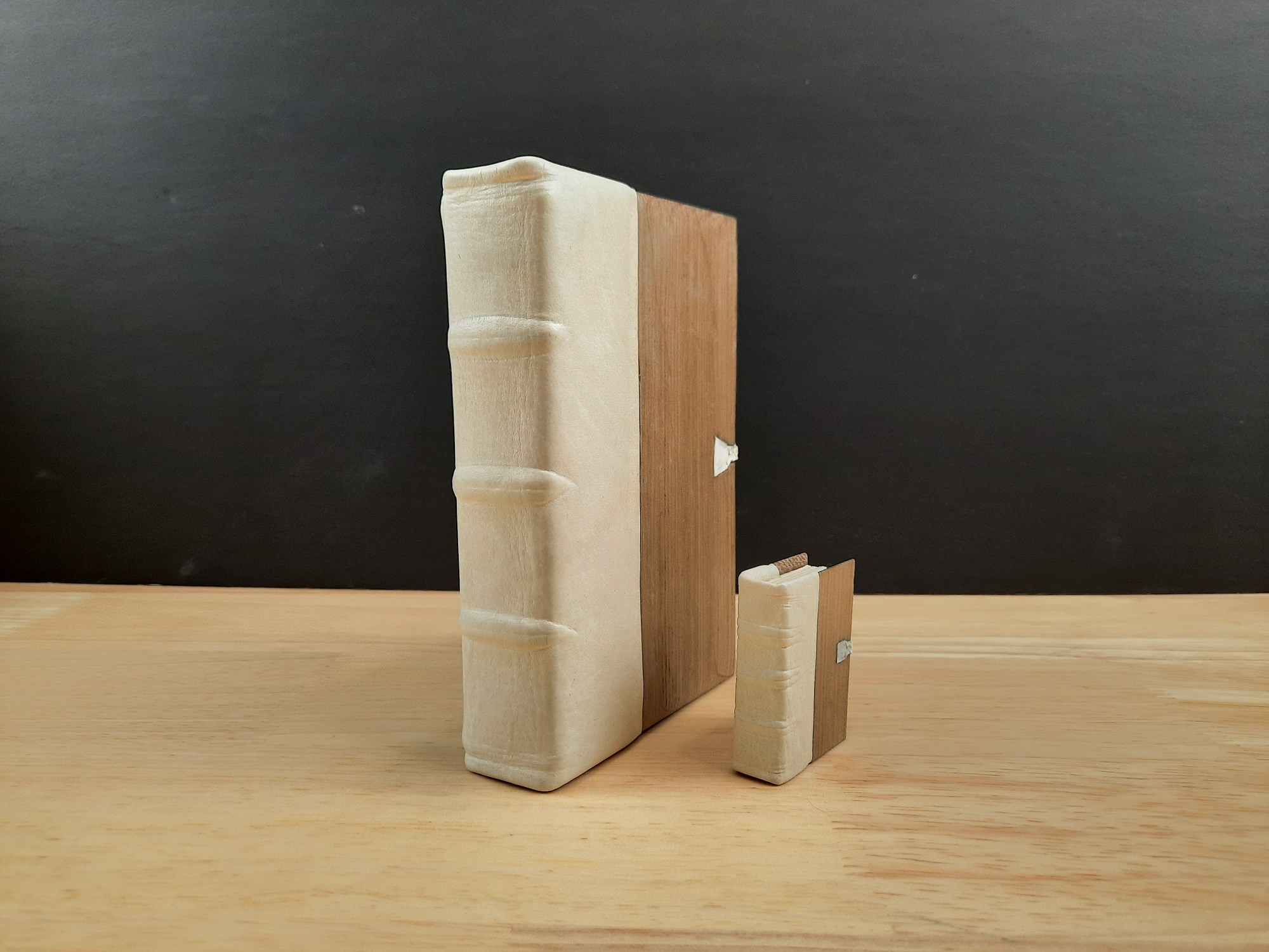 Historical Bindings Project: Gothic – Arielle's Bindery